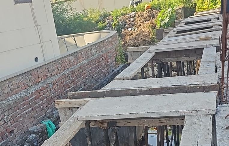 JMC takes stern action against Nallah Encroachment in Trikuta Nagar ...