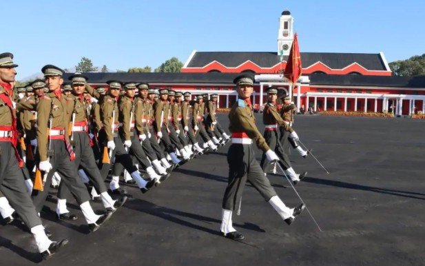 Kolhapur’s Saee Jadhav Becomes First Woman Territorial Army Officer to ...